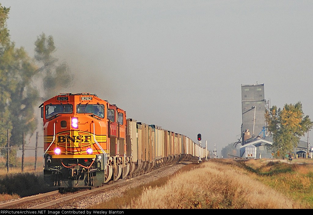 BNSF 8262 Clay Boswell Empties